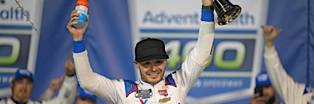 Kyle Larson beats Chris Buescher at Kansas in closest NASCAR finish ...